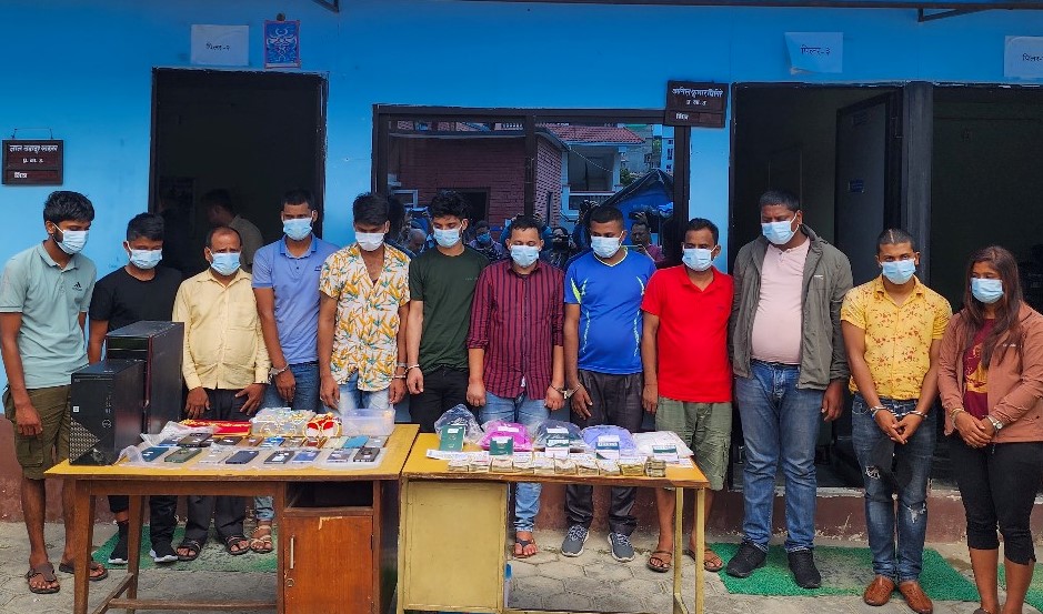 वैदशिक रोजगारीमा गएका कामदारको प्रयोग गरि सुन तस्करीमा संलग्न समुह ...