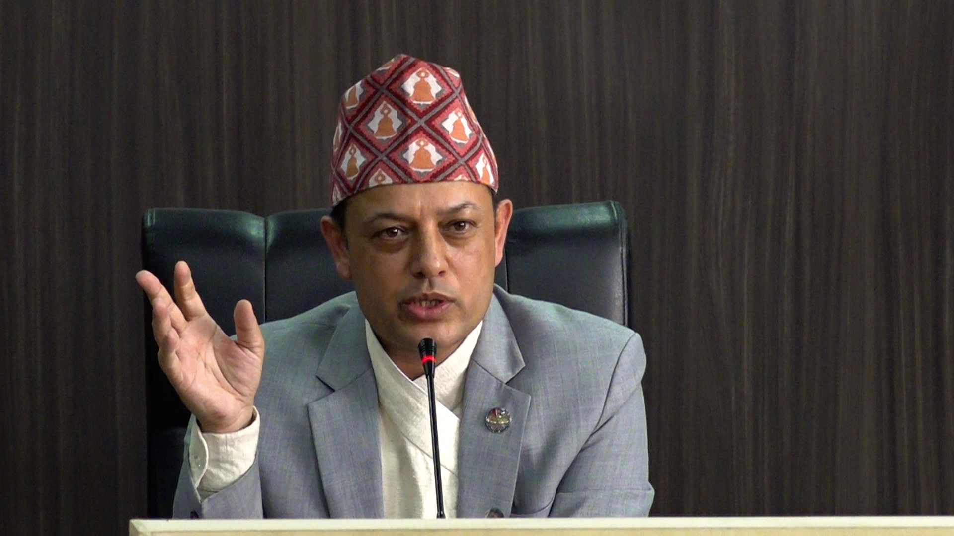 श्रम, रोजगार तथा सामाजिक सुरक्षा मन्त्री डोल प्रसाद अर्यालले वैदेशिक ...